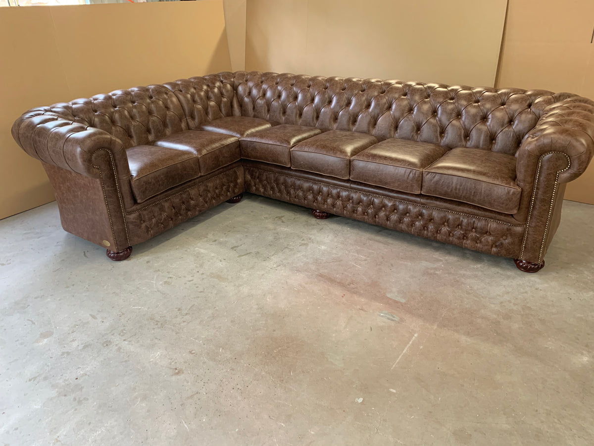 Buckingham Corner Chesterfield - Churchill Chesterfields